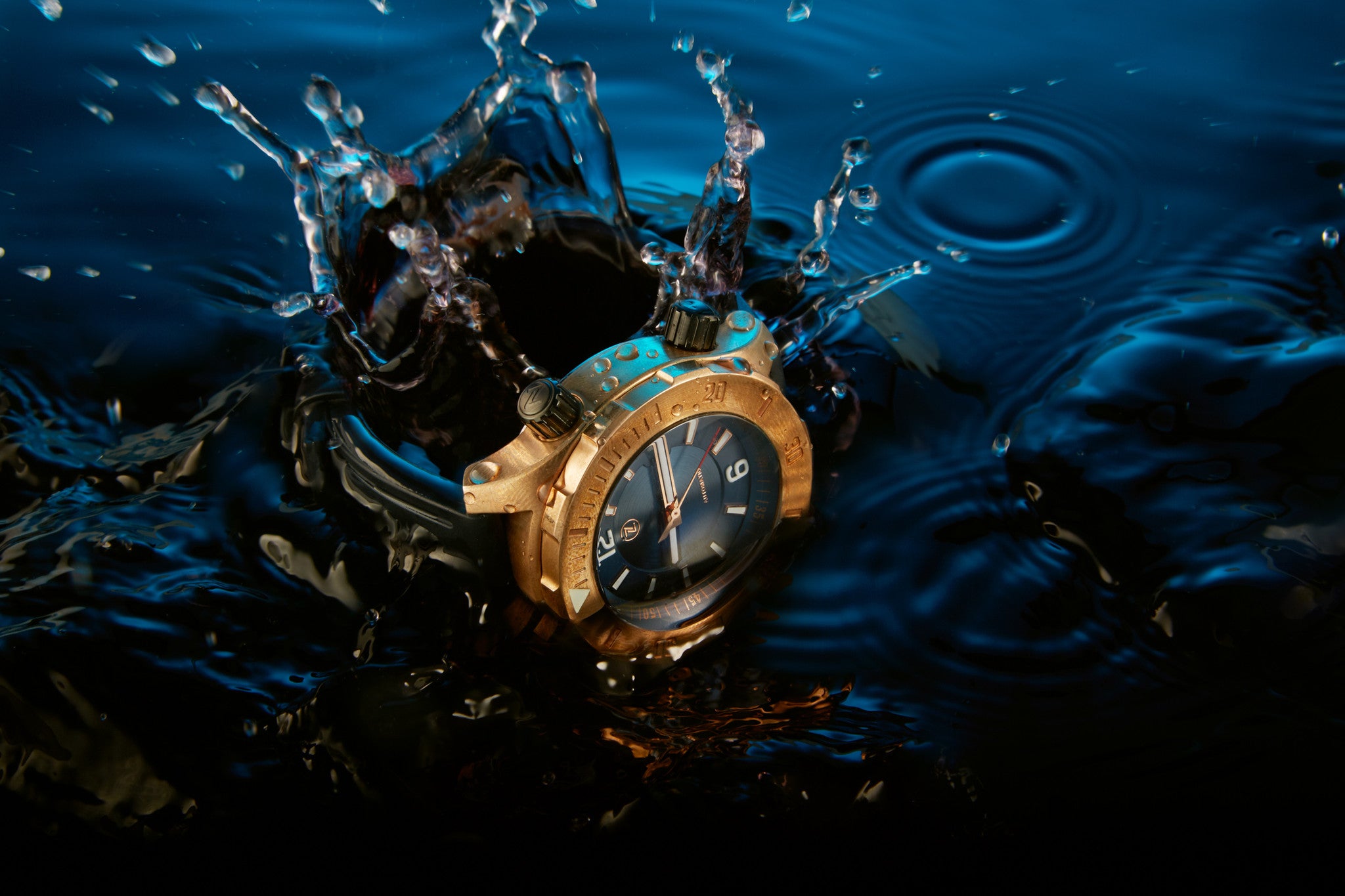 Abyss 3000m Bronze Diver Watch: Blue – Zelos Watches